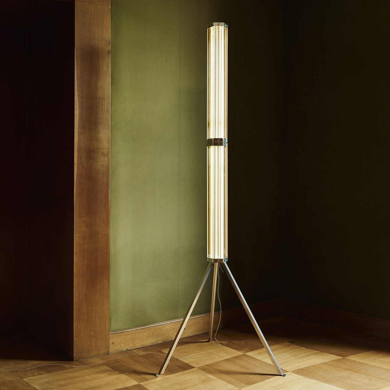 FLOS Superwire Tripod Floor Lamp - 2Modern