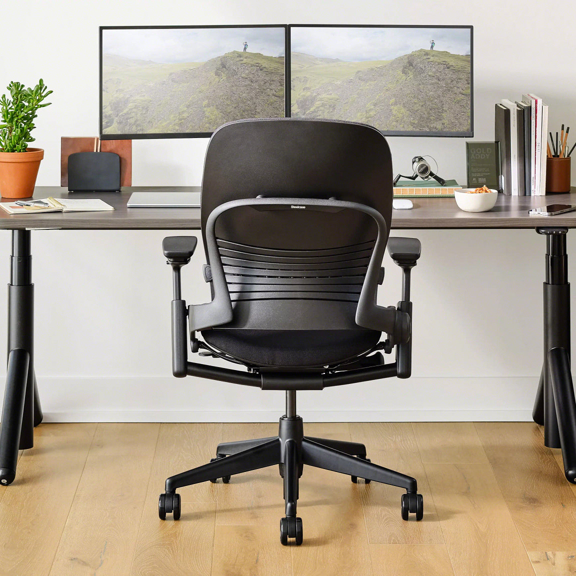 Steelcase Leap Office Chair 2Modern
