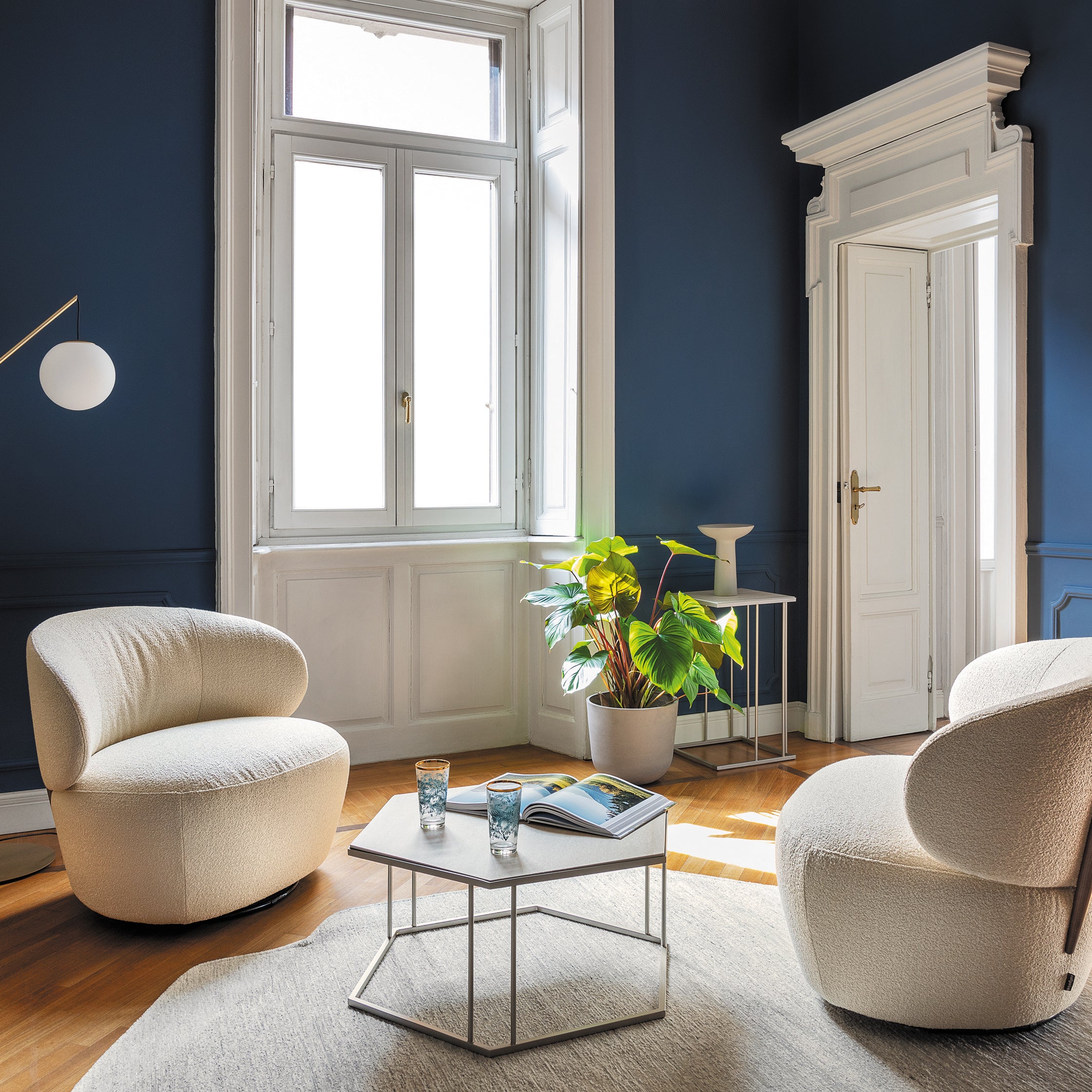 Calligaris Mara Swivel Lounge Chair - 2Modern