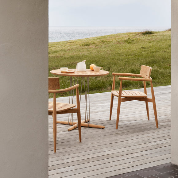 Carl Hansen and Son E022 Embrace Outdoor Dining Table - 2Modern