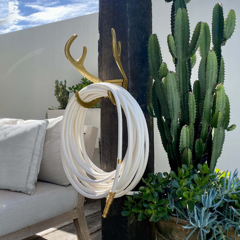 Garden Glory Reindeer Garden Hose Wall Mount - 2Modern