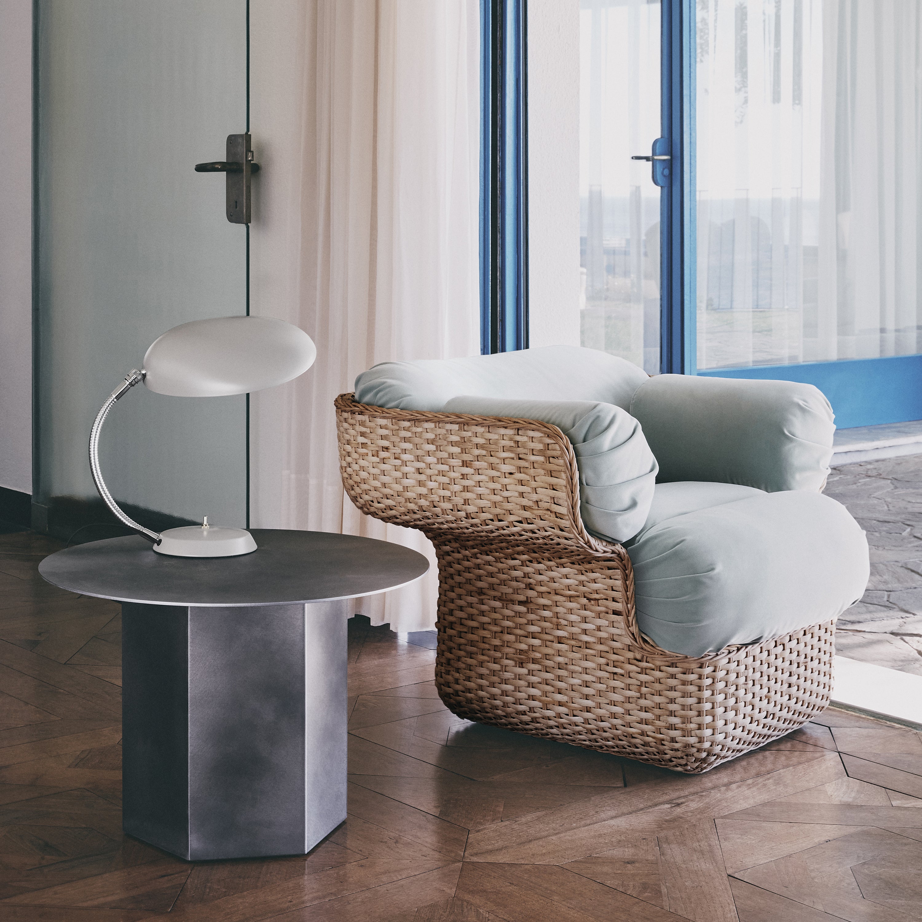 Gubi Cobra Table Lamp - 2Modern