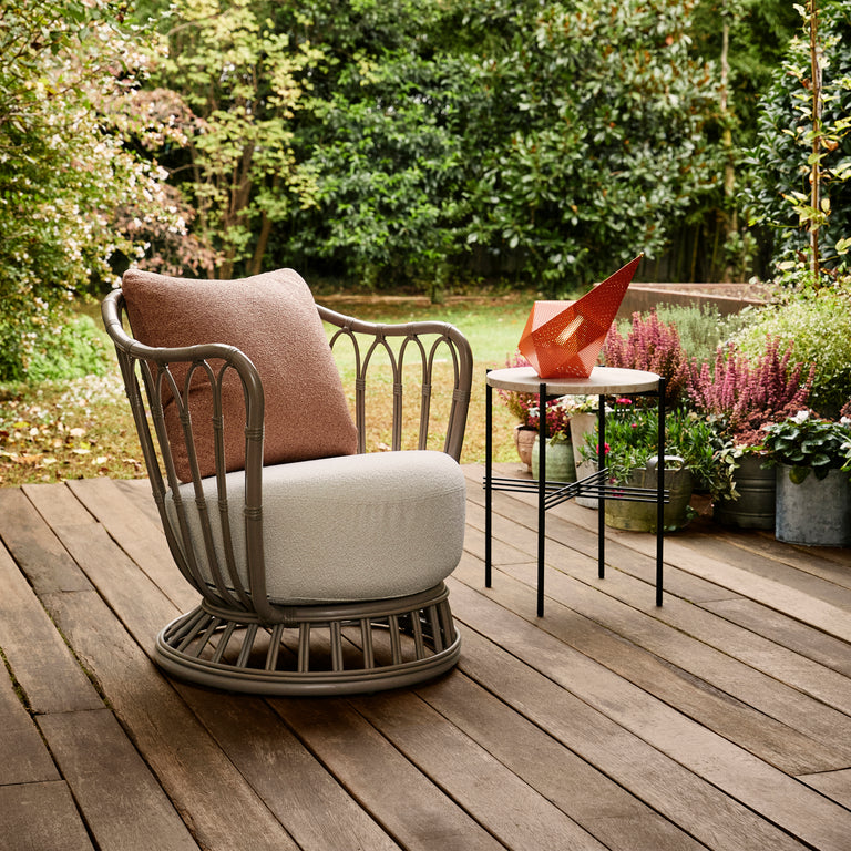 Gubi Grace Outdoor Lounge Chair - 2Modern
