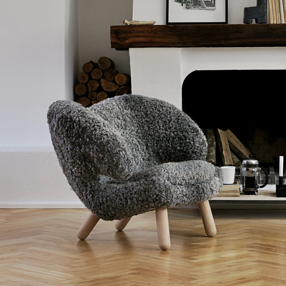 House of Finn Juhl Pelican Sheepskin Lounge Chair - 2Modern