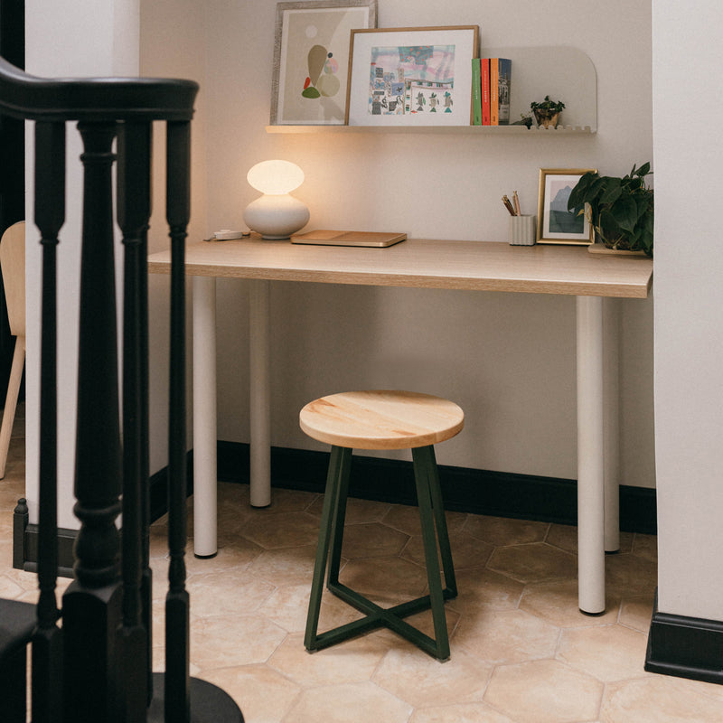 Haworth Jive Desk with Post Leg - 2Modern
