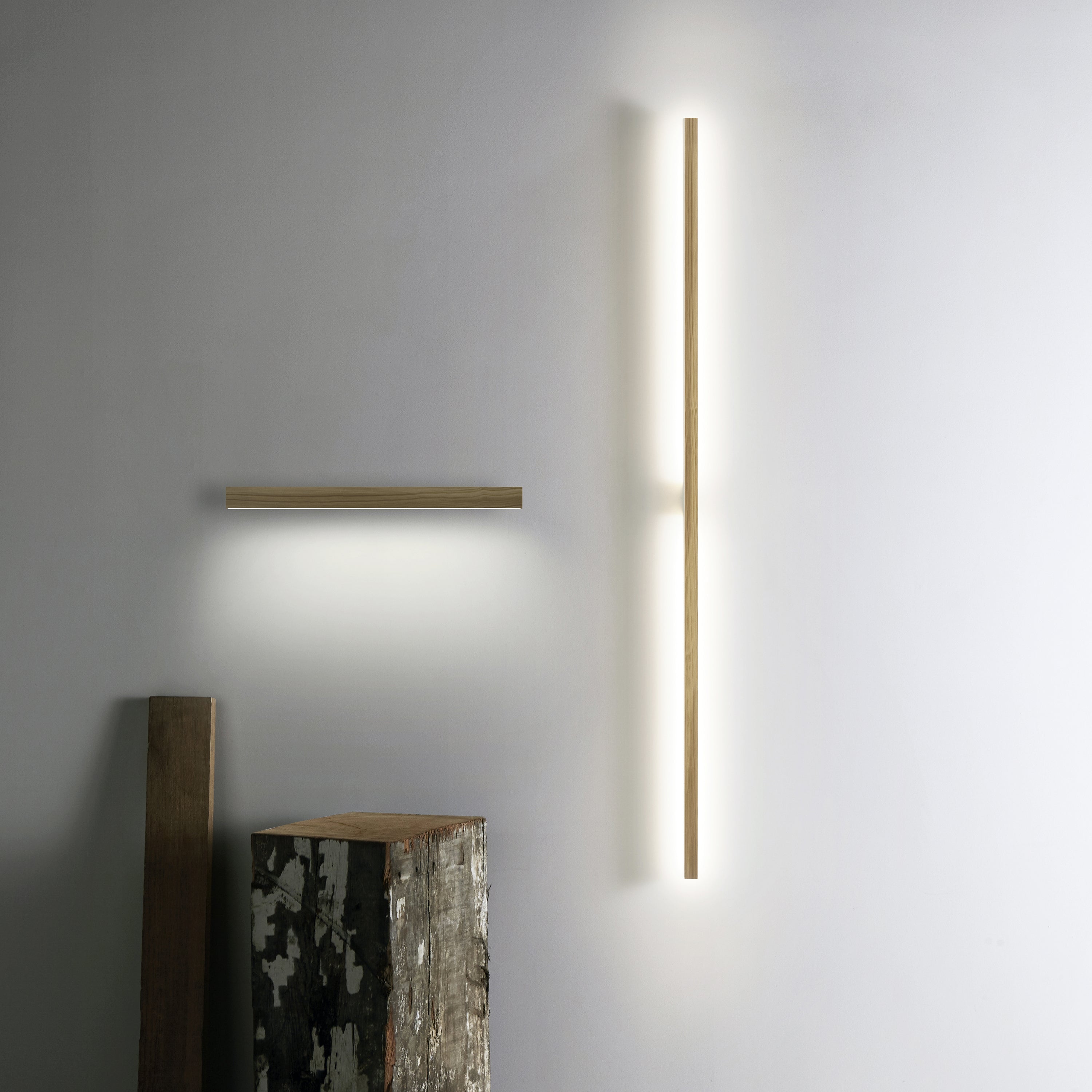 Stickbulb Ray Wall Sconce Wide Ambient Light - 2Modern
