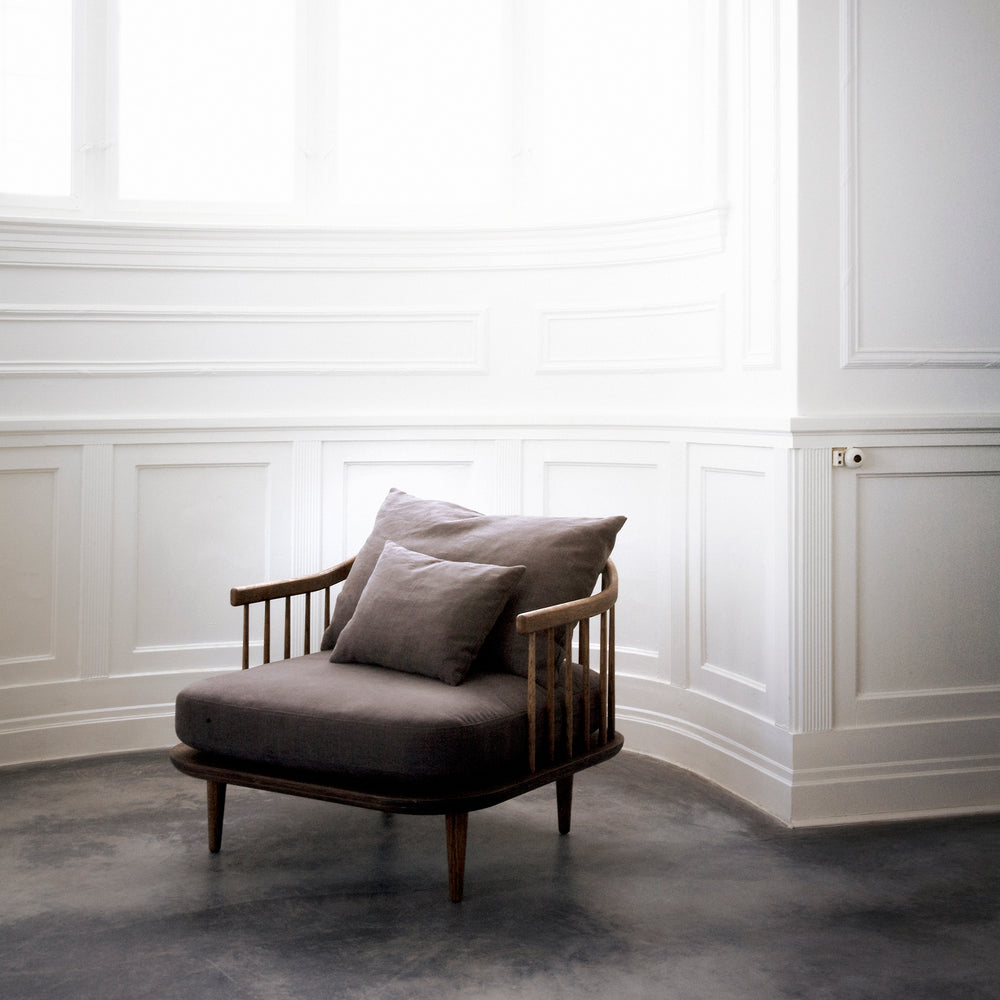 &Tradition Fly Lounge Chair with Pillow - 2Modern