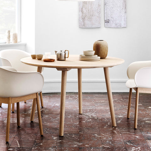 &Tradition In Between Round Dining Table - 2Modern