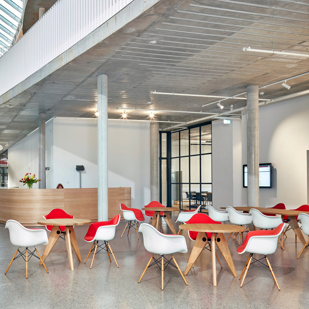 Vitra Gueridon Dining Table - 2Modern