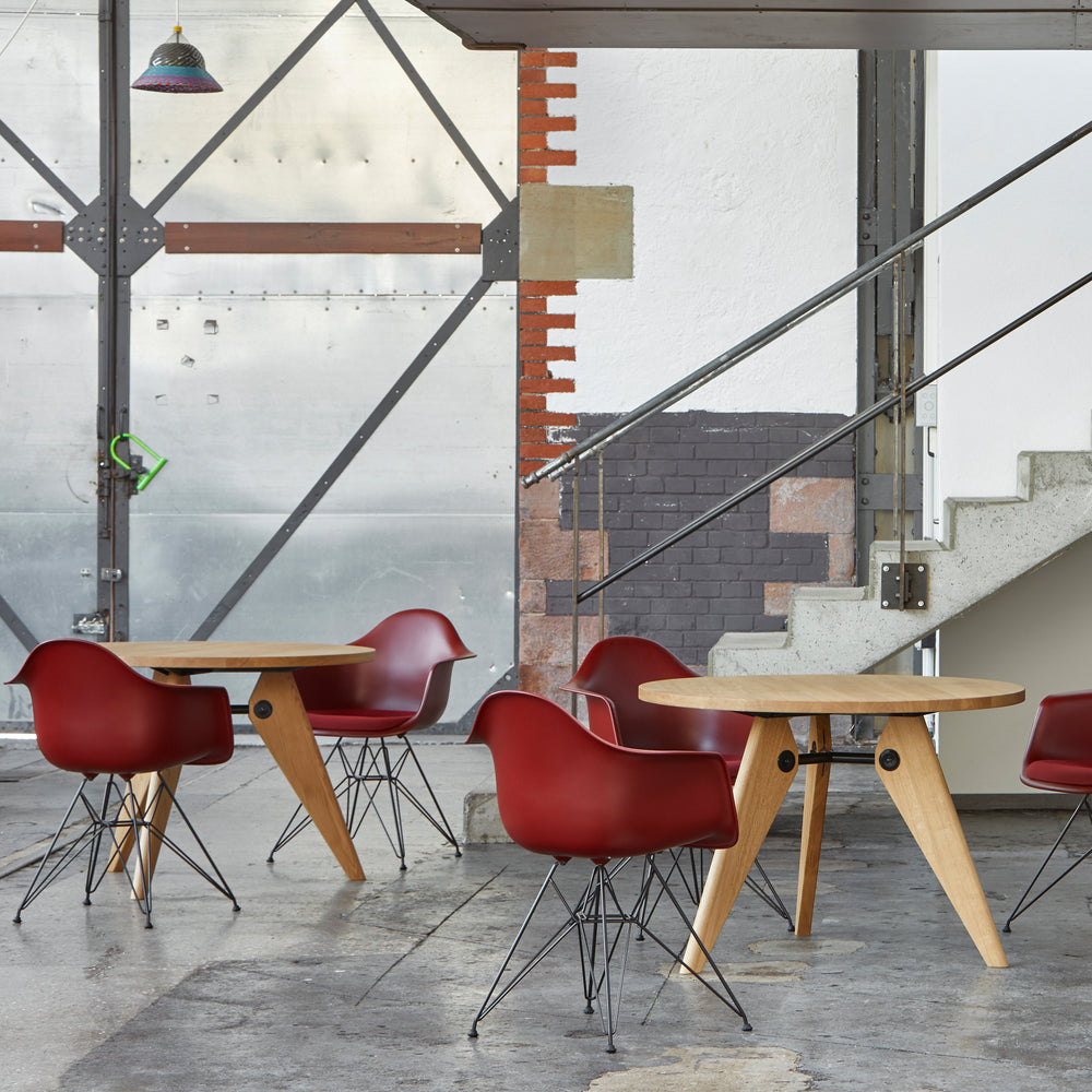 Vitra Gueridon Dining Table - 2Modern