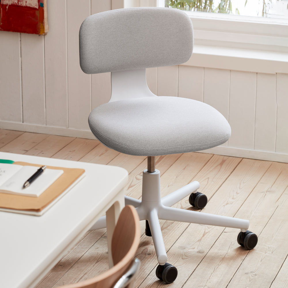 Vitra Rookie Chair - 2Modern