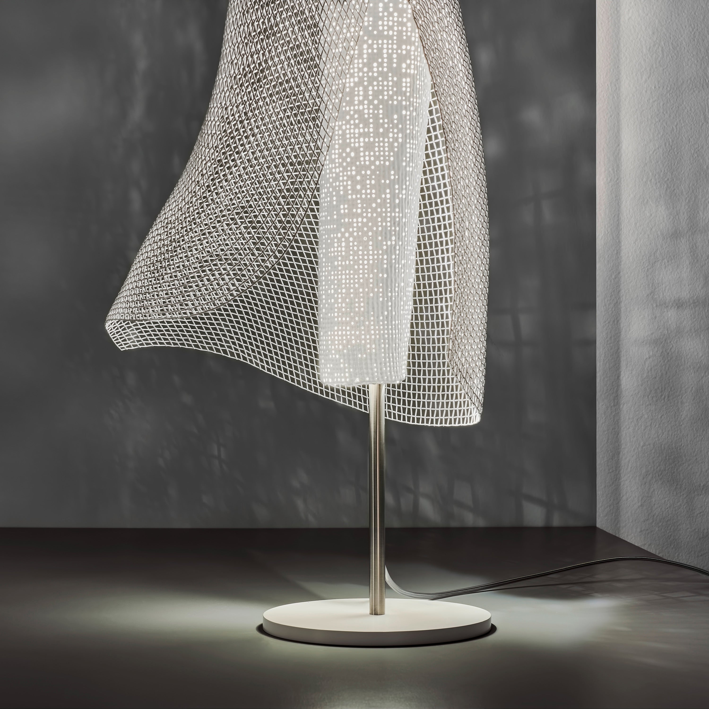 a-emotional light Clara LED Table Lamp - 2Modern