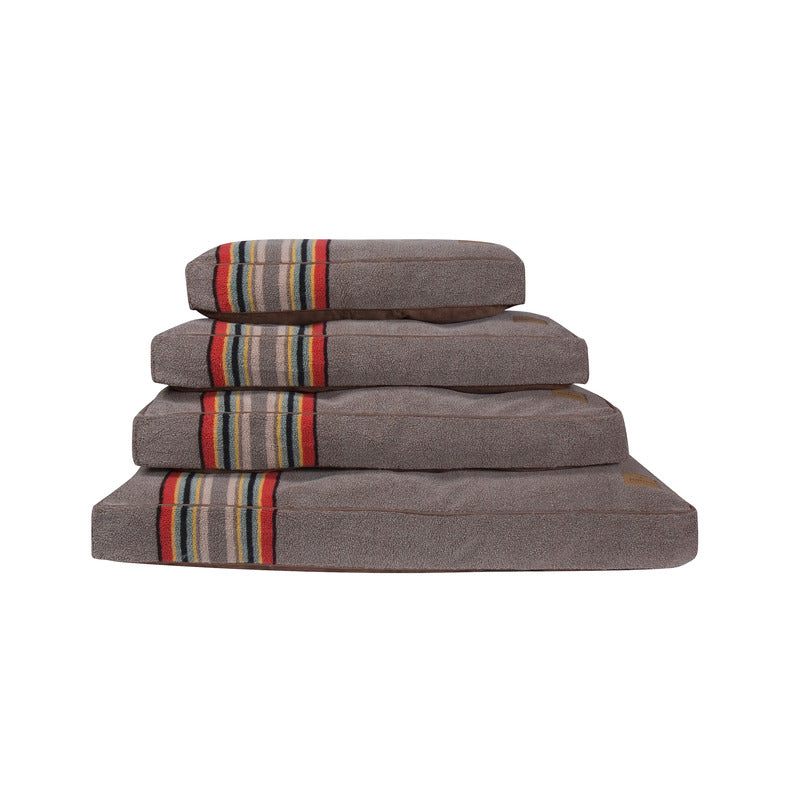 Pendleton Pets Vintage Camp Pet Napper - 2Modern