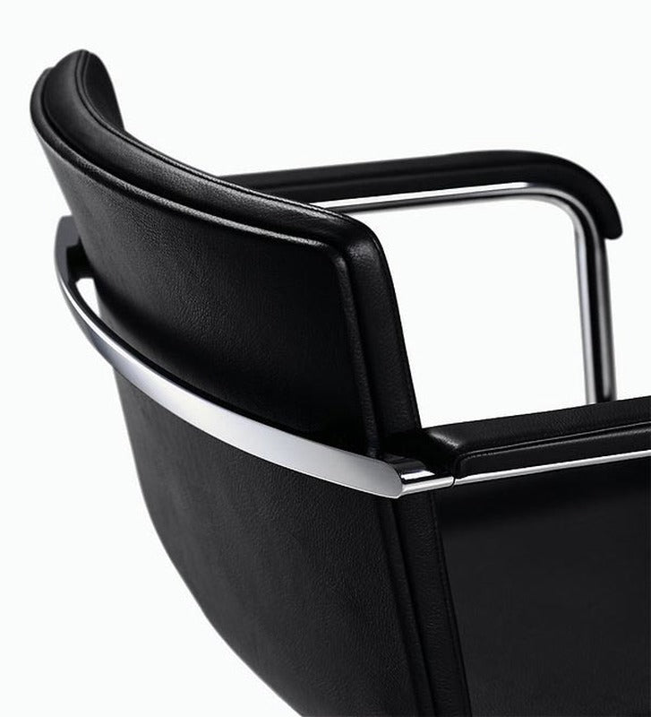Wilkhahn Neos Cantilever Chair Leather - 2Modern