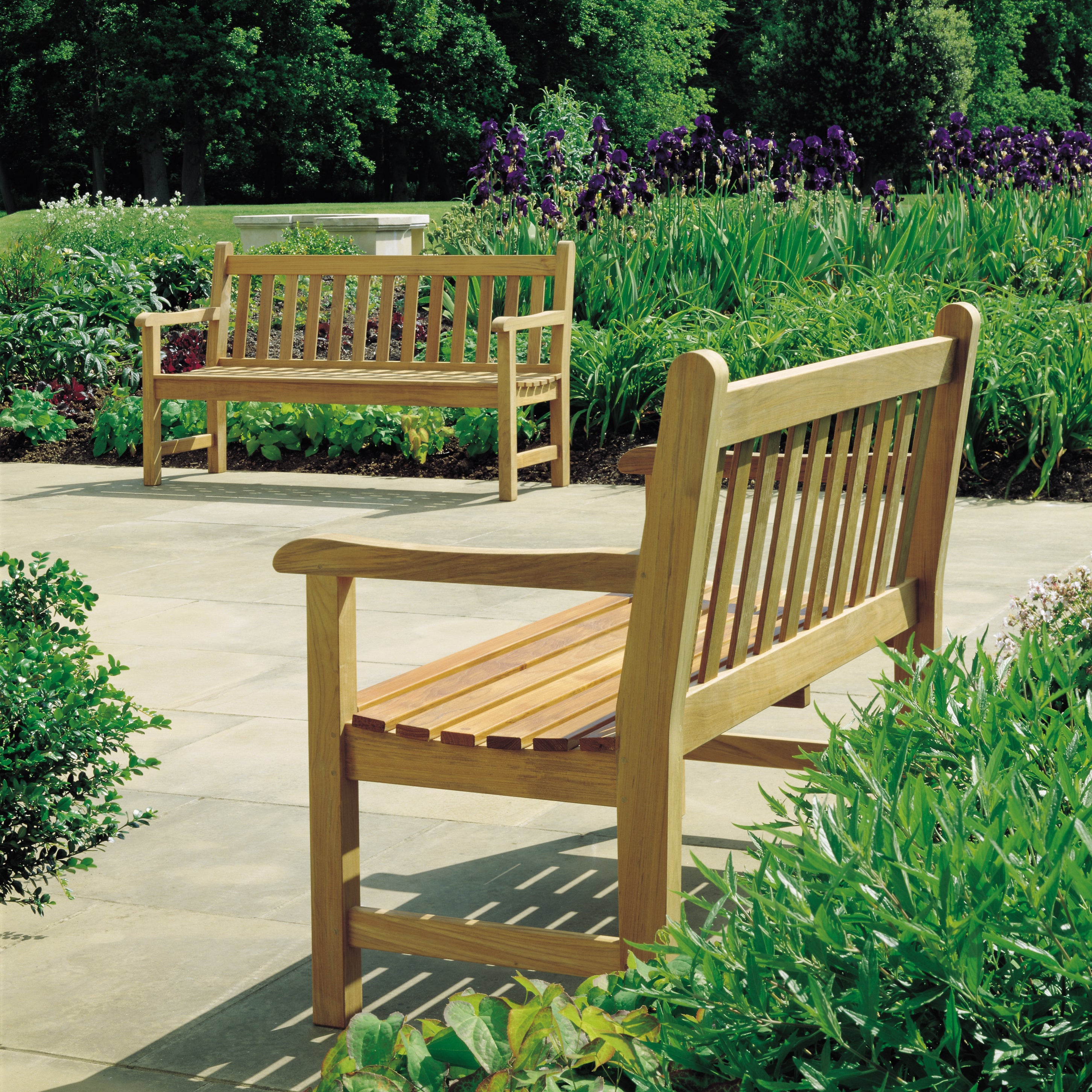 Barlow Tyrie Felsted Teak Seat - 2Modern