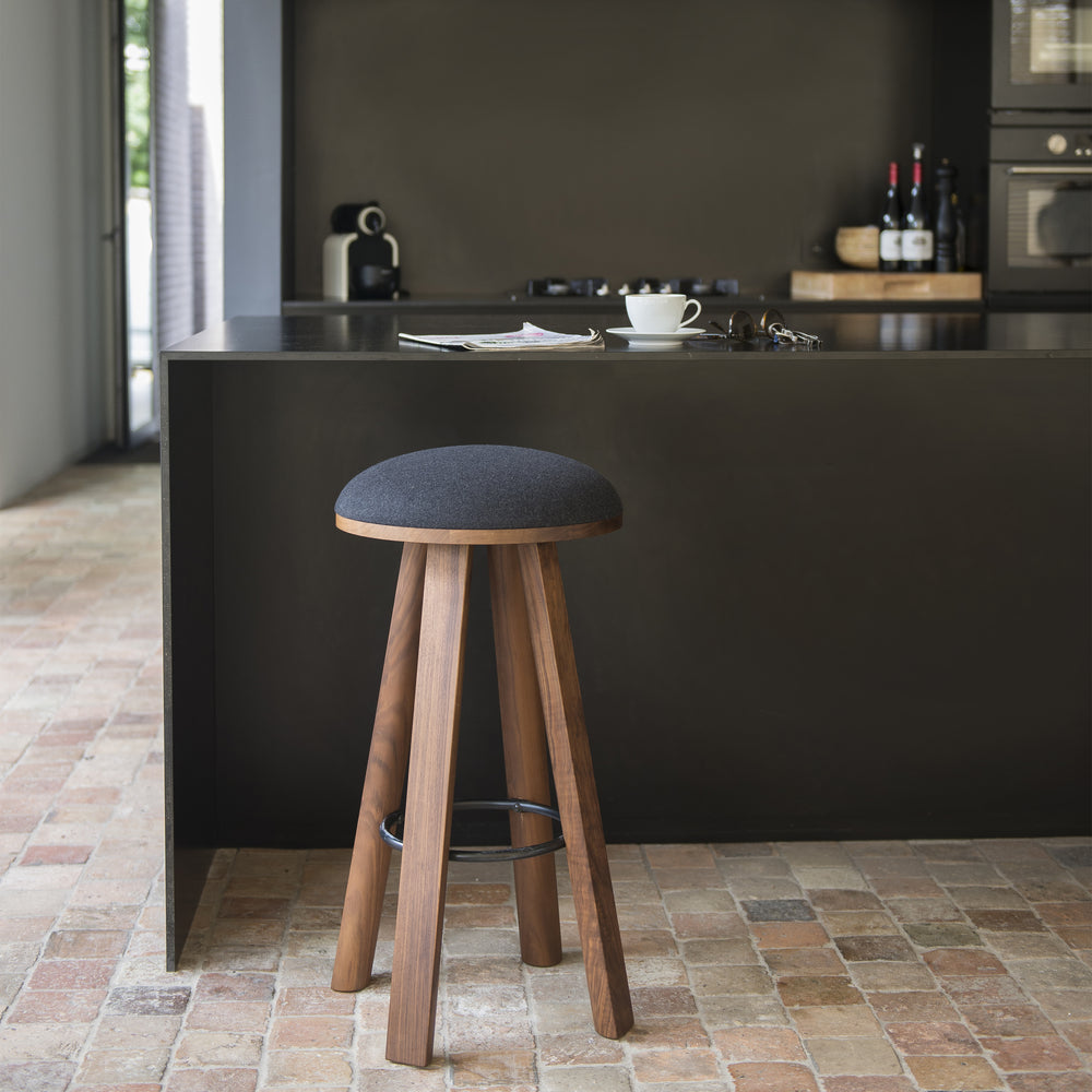 Buzzispace BuzziMilk Stool - 2Modern