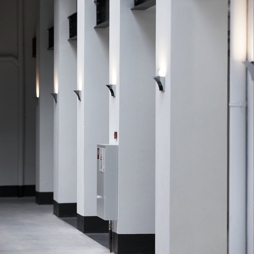 FLOS Pochette Wall Light - 2Modern