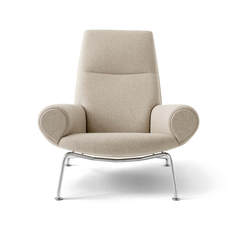 Fredericia Furniture Wegner Queen Lounge Chair - 2Modern