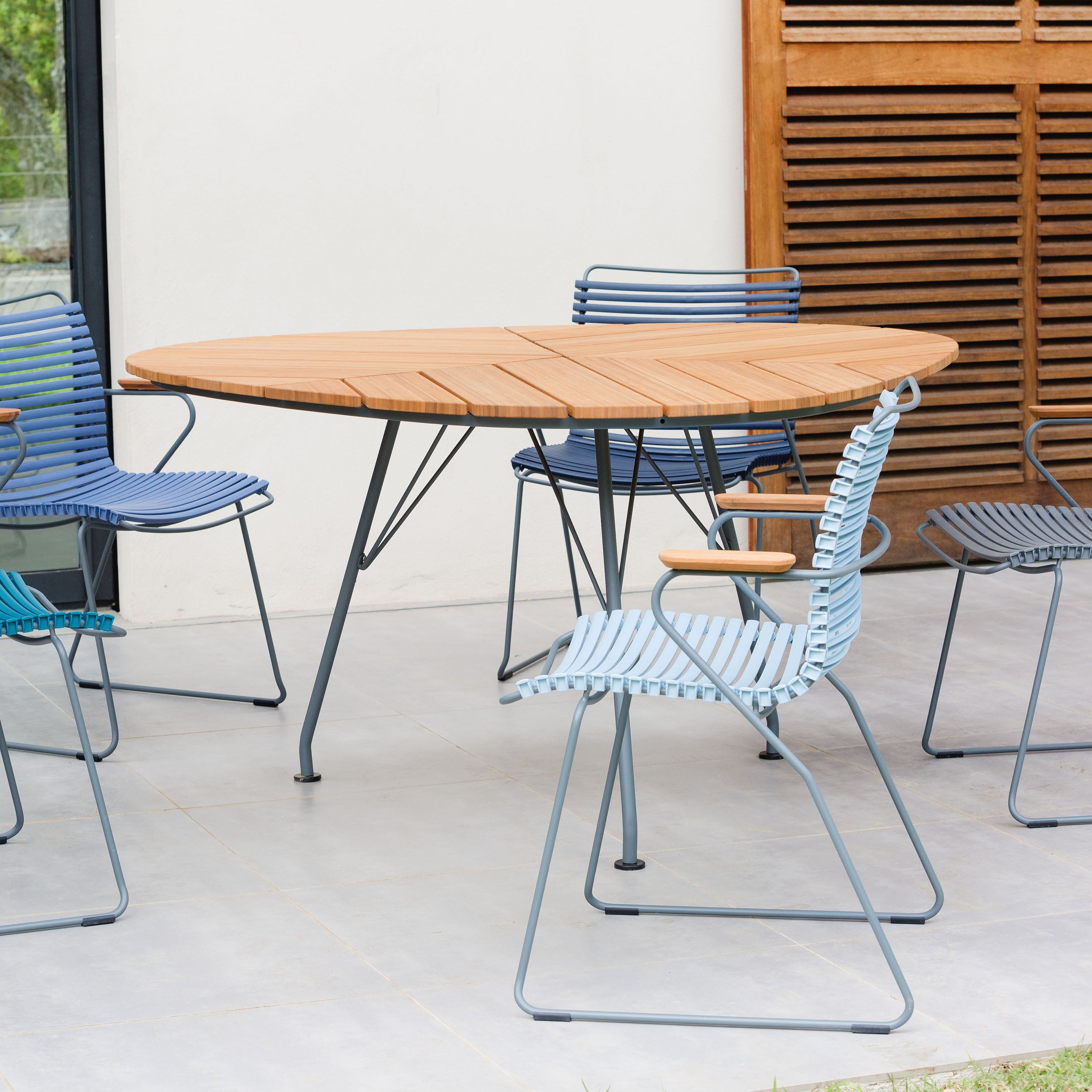 HOUE Leaf Outdoor Dining Table - 2Modern