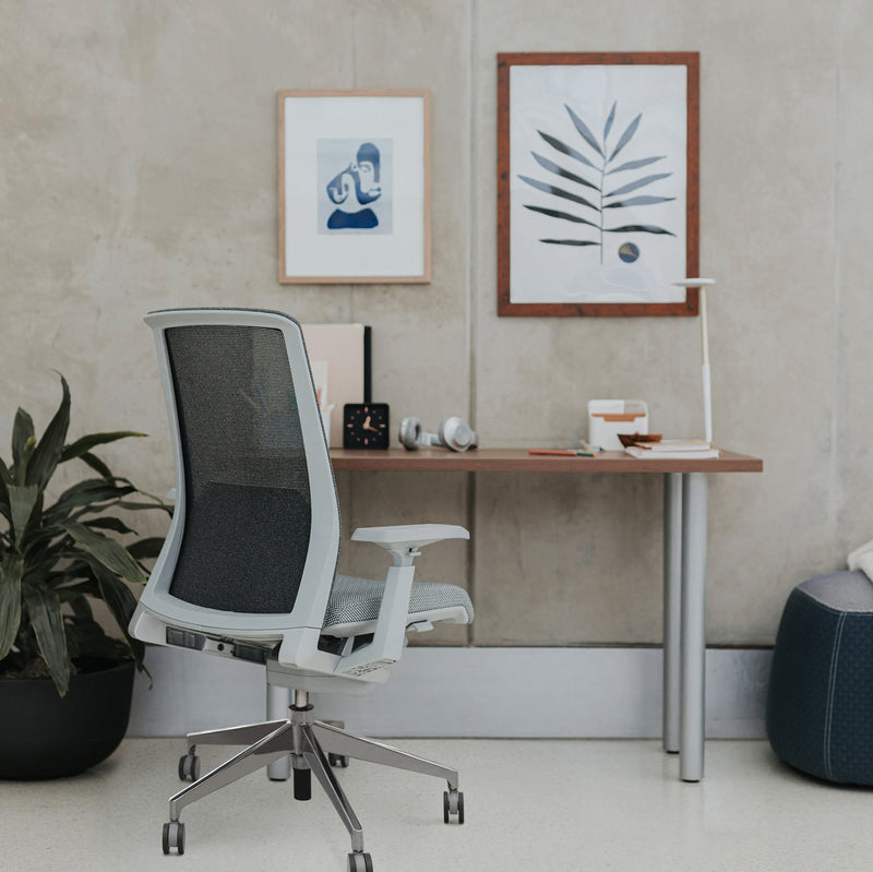 Haworth Jive Desk with Post Leg - 2Modern