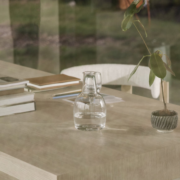 Karakter Glass Carafe - 2Modern