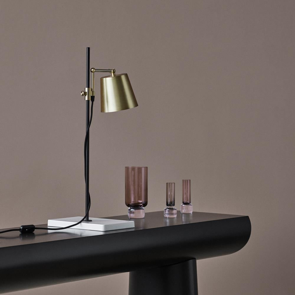 Karakter Lab Table Lamp - 2Modern