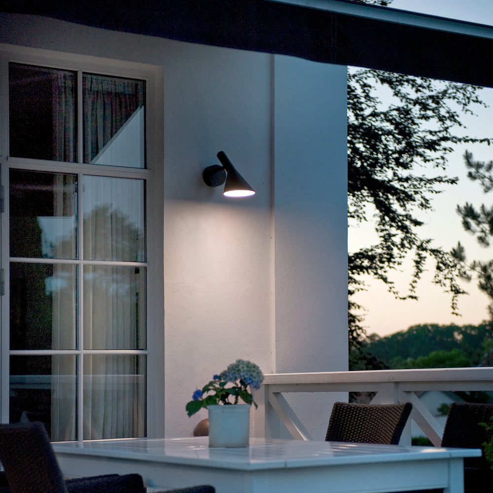 Louis Poulsen AJ 50 Outdoor Wall Light - 2Modern
