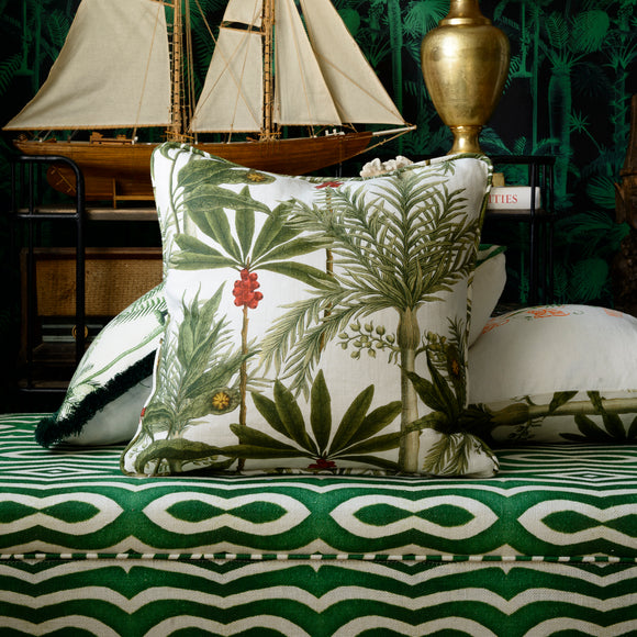 Mind The Gap Madagascar Pillow - 2Modern