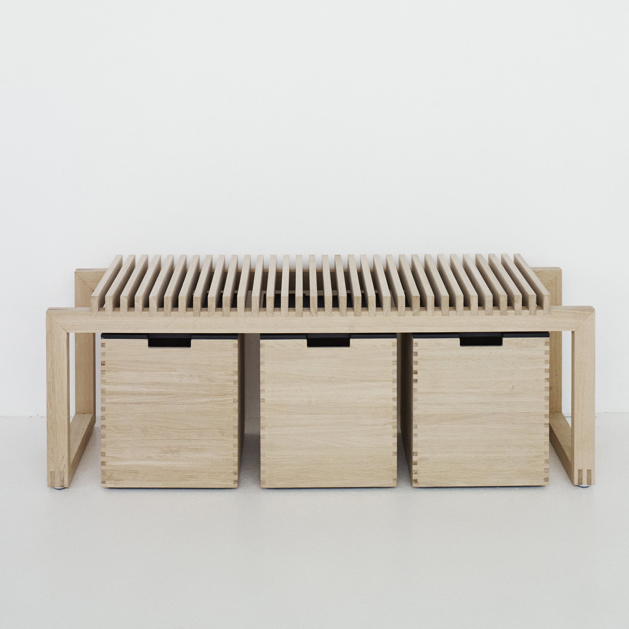 Fritz Hansen Cutter Bench - 2Modern