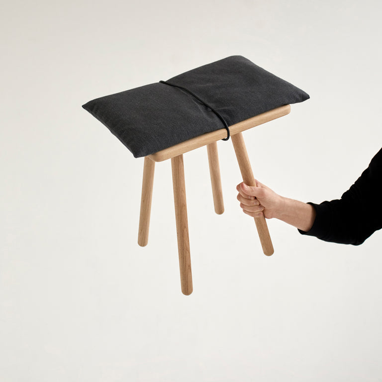 Fritz Hansen Georg Stool - 2Modern