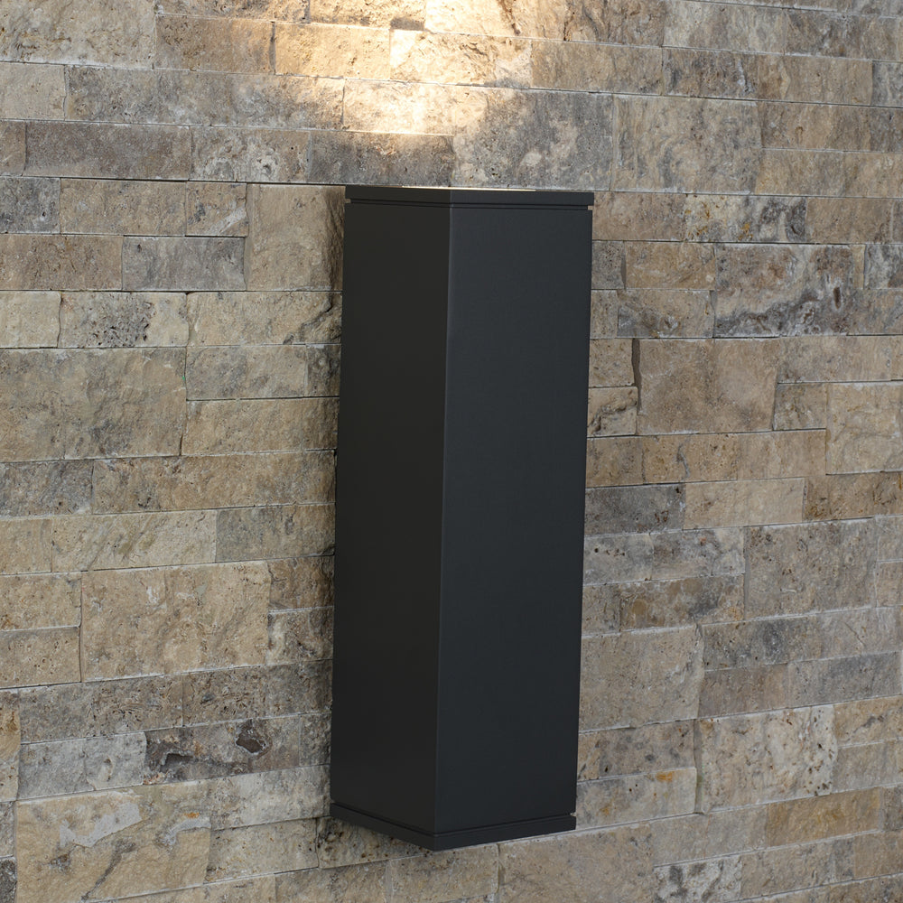 Visual Comfort & Co Sean Lavin Tegel 18 Outdoor Wall Light - Black ...